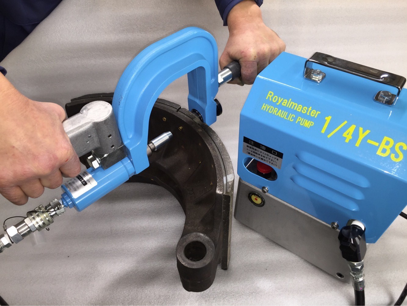 Riveting Machine BS RIVETOL - MARUWA CORPORATION. - dot B