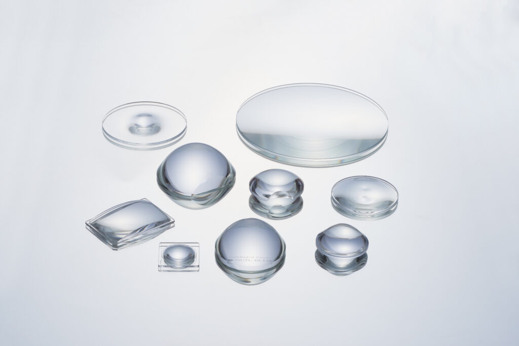 Glass molded lens - ISUZU GLASS LTD. - dot B